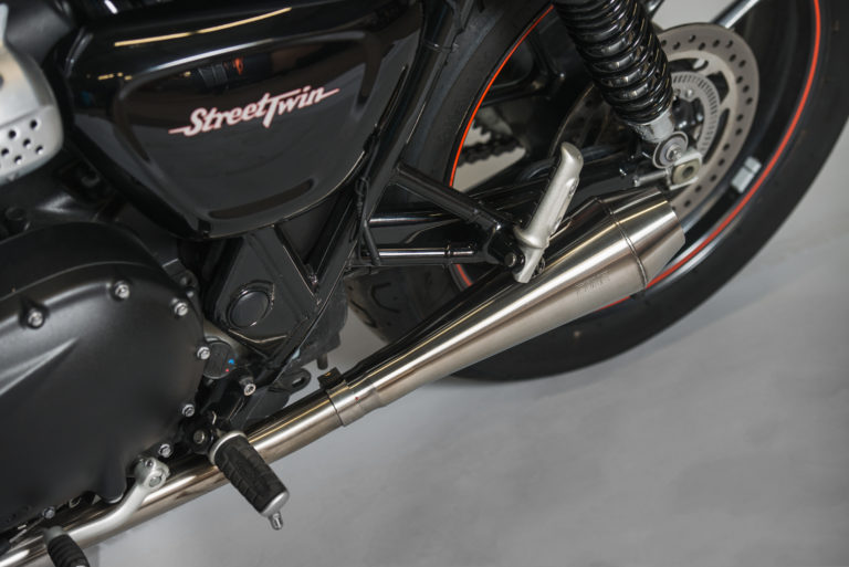 Shorty Performer Triumph Bonneville Exhaust (Liquid-Cooled) from Cone ...